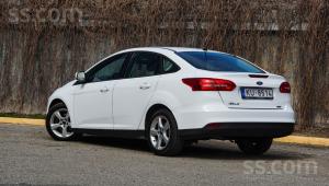 White Ford Focus 2015 in Riga, with an engine capacity of 1.00 L and mileage of 133 thousand km for 5950 €, photo 5 on AUTOMOTO.COM.LV