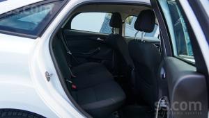 White Ford Focus 2015 in Riga, with an engine capacity of 1.00 L and mileage of 133 thousand km for 5950 €, photo 8 on AUTOMOTO.COM.LV