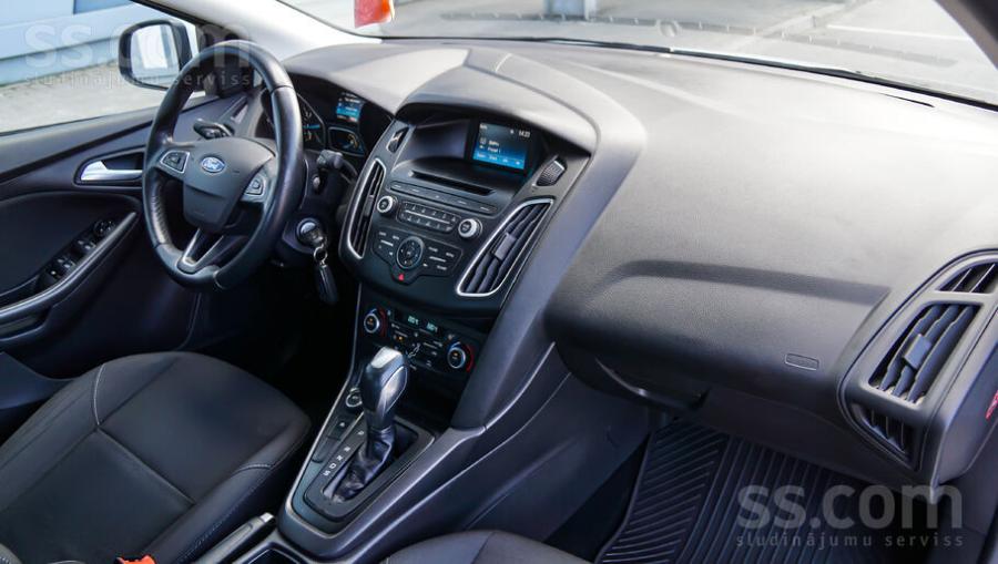 White Ford Focus 2015 in Riga, with an engine capacity of 1.00 L and mileage of 133 thousand km for 5950 €, photo 11 on AUTOMOTO.COM.LV