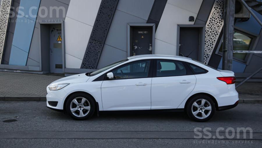 White Ford Focus 2015 in Riga, with an engine capacity of 1.00 L and mileage of 190 thousand km for 4950 €, photo 3 on AUTOMOTO.COM.LV
