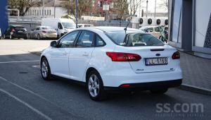 White Ford Focus 2015 in Riga, with an engine capacity of 1.00 L and mileage of 190 thousand km for 4950 €, photo 4 on AUTOMOTO.COM.LV