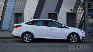 White Ford Focus 2015 in Riga, with an engine capacity of 1.00 L and mileage of 190 thousand km for 4950 €, photo 6 on AUTOMOTO.COM.LV