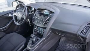 White Ford Focus 2015 in Riga, with an engine capacity of 1.00 L and mileage of 190 thousand km for 4950 €, photo 13 on AUTOMOTO.COM.LV