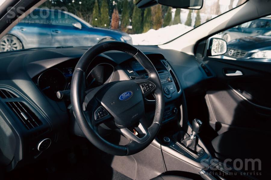 Balts Ford Focus 2015 Rīga, ar dzinēja tilpumu 1.00 L un nobraukumu 185 tūkst. km par 5500 €, foto 4 vietnē AUTOMOTO.COM.LV
