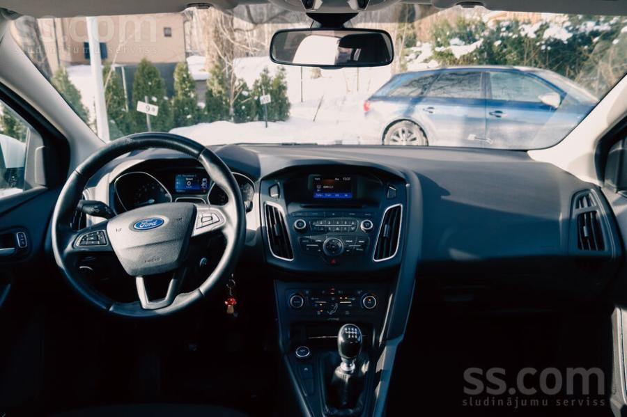Balts Ford Focus 2015 Rīga, ar dzinēja tilpumu 1.00 L un nobraukumu 185 tūkst. km par 5500 €, foto 7 vietnē AUTOMOTO.COM.LV
