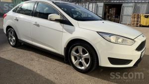Balts Ford Focus 2015 Rīga, ar dzinēja tilpumu 1.00 L un nobraukumu 147 tūkst. km par 6300 €, foto 3 vietnē AUTOMOTO.COM.LV