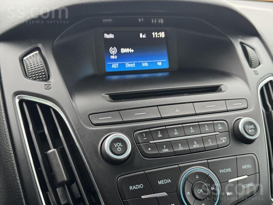 Balts Ford Focus 2015 Rīga, ar dzinēja tilpumu 1.00 L un nobraukumu 147 tūkst. km par 6300 €, foto 4 vietnē AUTOMOTO.COM.LV