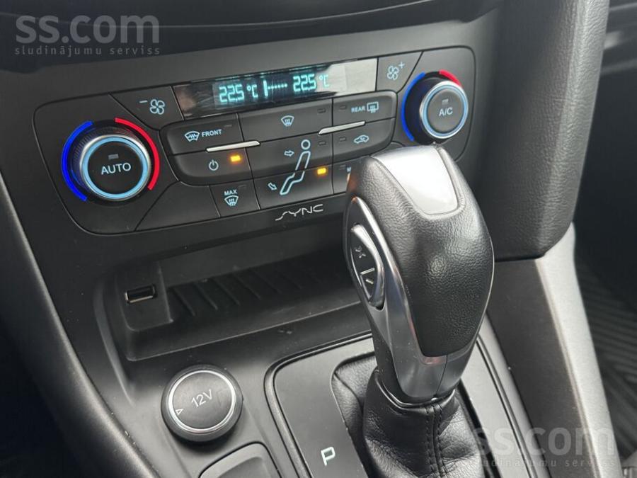 Balts Ford Focus 2015 Rīga, ar dzinēja tilpumu 1.00 L un nobraukumu 147 tūkst. km par 6300 €, foto 5 vietnē AUTOMOTO.COM.LV