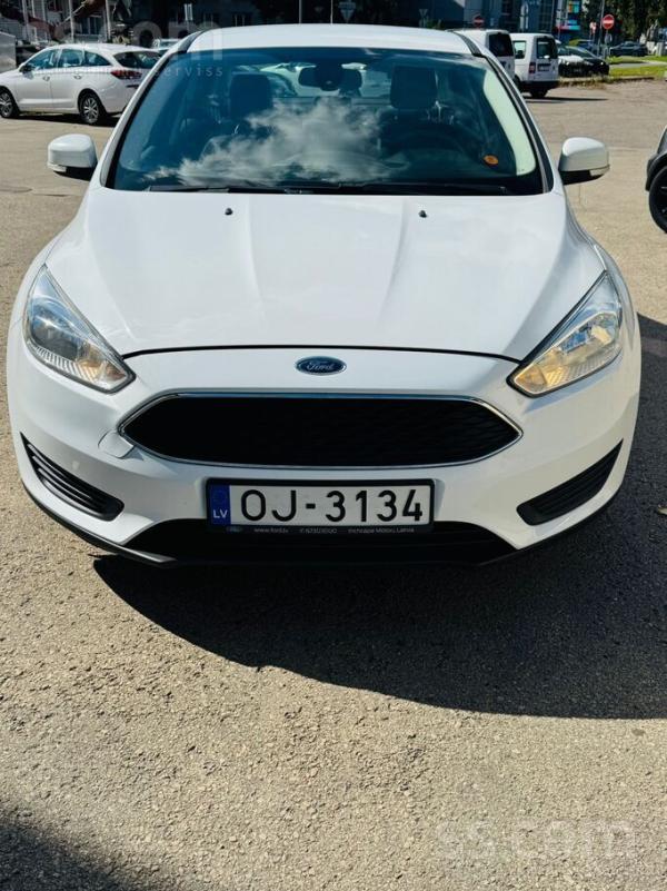 Balts Ford Focus 2015 Rīga, ar dzinēja tilpumu 1.00 L un nobraukumu 152 tūkst. km par 5950 €, foto 3 vietnē AUTOMOTO.COM.LV