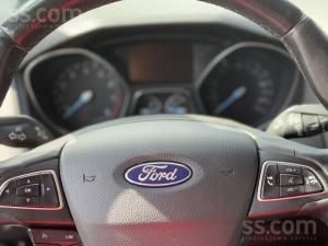 Balts Ford Focus 2015 Rīga, ar dzinēja tilpumu 1.00 L un nobraukumu 0 tūkst. km par 3250 €, foto 4 vietnē AUTOMOTO.COM.LV
