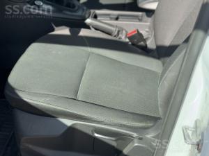 Balts Ford Focus 2015 Rīga, ar dzinēja tilpumu 1.00 L un nobraukumu 0 tūkst. km par 3250 €, foto 7 vietnē AUTOMOTO.COM.LV