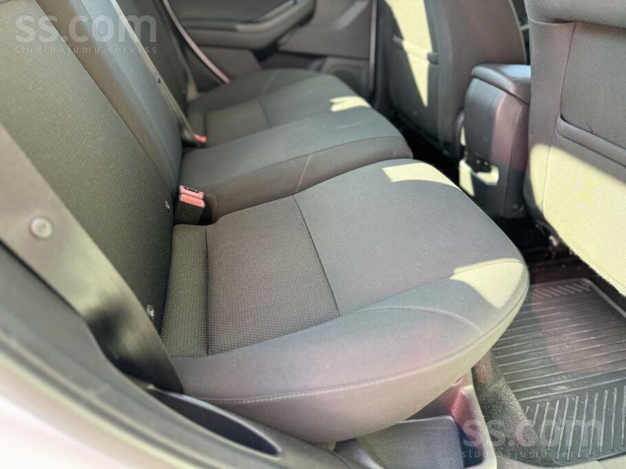 Balts Ford Focus 2015 Rīga, ar dzinēja tilpumu 1.00 L un nobraukumu 0 tūkst. km par 3250 €, foto 8 vietnē AUTOMOTO.COM.LV