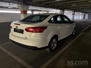 Balts Ford Focus 2015 Rīga, ar dzinēja tilpumu 1.00 L un nobraukumu 0 tūkst. km par 3250 €, foto 12 vietnē AUTOMOTO.COM.LV