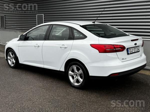 Ford Focus 2015 in Riga on AUTOMOTO.COM.LV White Ford Focus 2015 in Riga, with an engine capacity of 1.00 L and mileage of 152 thousand km for 5950 €, photo 4 on AUTOMOTO.COM.LV
