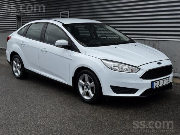 Ford Focus 2015 in Riga on AUTOMOTO.COM.LV White Ford Focus 2015 in Riga, with an engine capacity of 1.00 L and mileage of 152 thousand km for 5950 €, photo 8 on AUTOMOTO.COM.LV