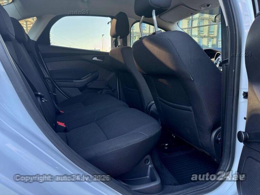 White Ford Focus 2016 in Tallinn, with an engine capacity of 1.50 L and mileage of 190 thousand km for 4999 €, photo 19 on AUTOMOTO.COM.LV