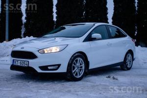 White Ford Focus 2017 in Jelgava, with an engine capacity of 1.00 L and mileage of 206 thousand km for 6690 €, photo 3 on AUTOMOTO.COM.LV