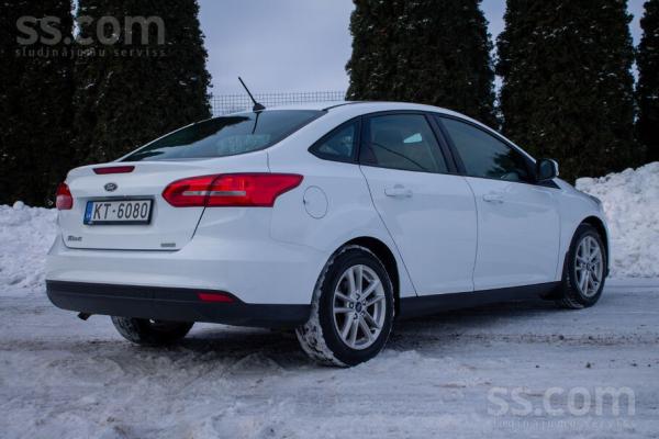 White Ford Focus 2017 in Jelgava, with an engine capacity of 1.00 L and mileage of 144 thousand km for 7200 €, photo 6 on AUTOMOTO.COM.LV