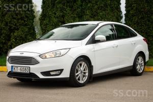 White Ford Focus 2017 in Jelgava, with an engine capacity of 1.00 L and mileage of 144 thousand km for 5400 €, photo 4 on AUTOMOTO.COM.LV