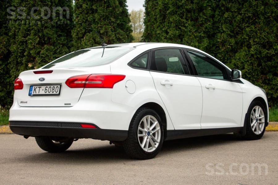 White Ford Focus 2017 in Jelgava, with an engine capacity of 1.00 L and mileage of 144 thousand km for 5400 €, photo 7 on AUTOMOTO.COM.LV