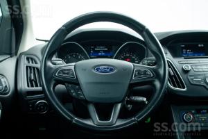 White Ford Focus 2017 in Jelgava, with an engine capacity of 1.00 L and mileage of 144 thousand km for 5400 €, photo 11 on AUTOMOTO.COM.LV