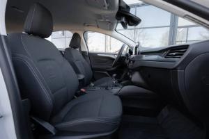 White Ford Focus 2019 in Jelgava, with an engine capacity of 1.50 L and mileage of 156 thousand km for 9990 €, photo 17 on AUTOMOTO.COM.LV