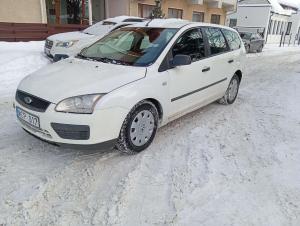 Balts Ford Focus 2006 Panevēža, ar dzinēja tilpumu 1.60 L un nobraukumu 305 tūkst. km par 1150 €, foto  vietnē AUTOMOTO.COM.LV