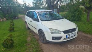 Balts Ford Focus 2006 Saldus, ar dzinēja tilpumu 1.80 L un nobraukumu 400 tūkst. km par 850 €, foto  vietnē AUTOMOTO.COM.LV