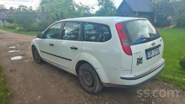 Balts Ford Focus 2006 Saldus, ar dzinēja tilpumu 1.80 L un nobraukumu 400 tūkst. km par 850 €, foto 5 vietnē AUTOMOTO.COM.LV