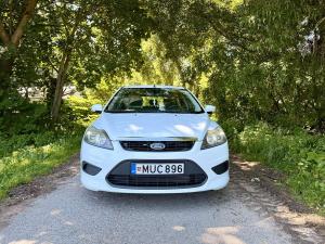 Balts Ford Focus 2009 Kauņa, ar dzinēja tilpumu 1.56 L un nobraukumu 250 tūkst. km par 2350 €, foto  vietnē AUTOMOTO.COM.LV