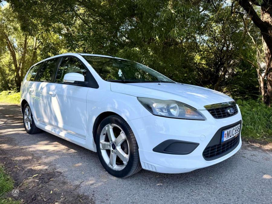 Balts Ford Focus 2009 Kauņa, ar dzinēja tilpumu 1.56 L un nobraukumu 250 tūkst. km par 2350 €, foto 3 vietnē AUTOMOTO.COM.LV