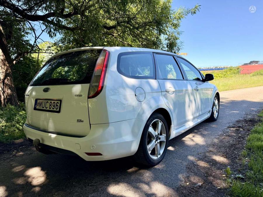 Balts Ford Focus 2009 Kauņa, ar dzinēja tilpumu 1.56 L un nobraukumu 250 tūkst. km par 2350 €, foto 4 vietnē AUTOMOTO.COM.LV