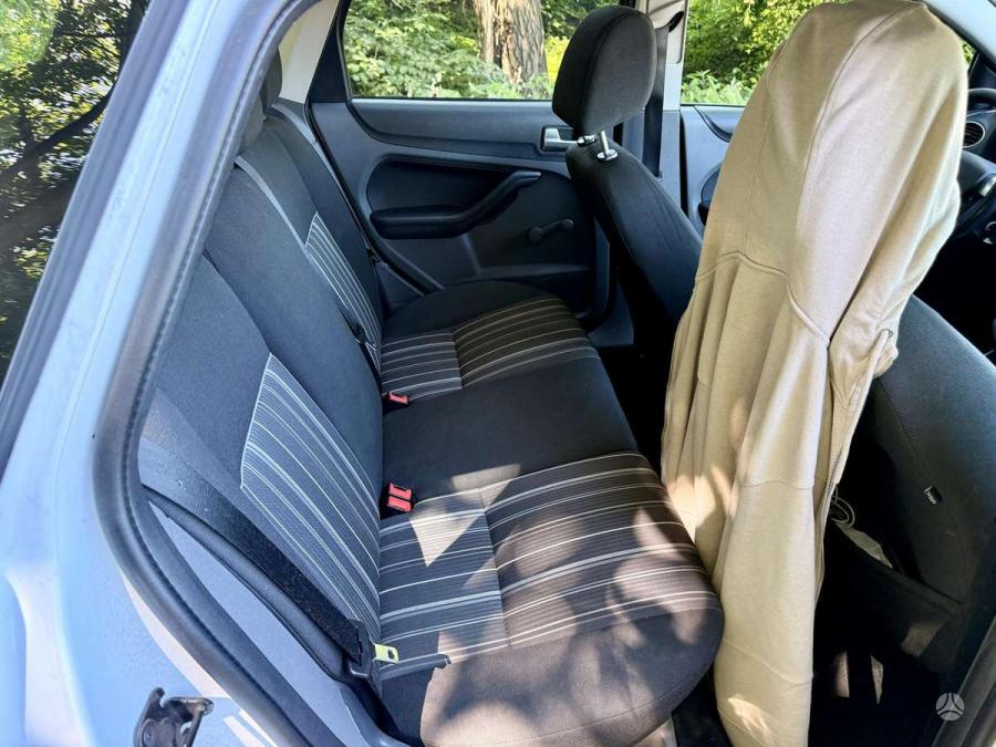 Balts Ford Focus 2009 Kauņa, ar dzinēja tilpumu 1.56 L un nobraukumu 250 tūkst. km par 2350 €, foto 11 vietnē AUTOMOTO.COM.LV