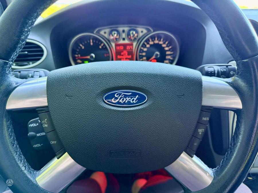 Balts Ford Focus 2009 Kauņa, ar dzinēja tilpumu 1.56 L un nobraukumu 250 tūkst. km par 2350 €, foto 18 vietnē AUTOMOTO.COM.LV