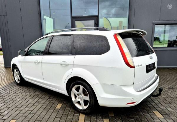 Balts Ford Focus 2009 Šauļi, ar dzinēja tilpumu 1.56 L un nobraukumu 256 tūkst. km par 2750 €, foto 6 vietnē AUTOMOTO.COM.LV