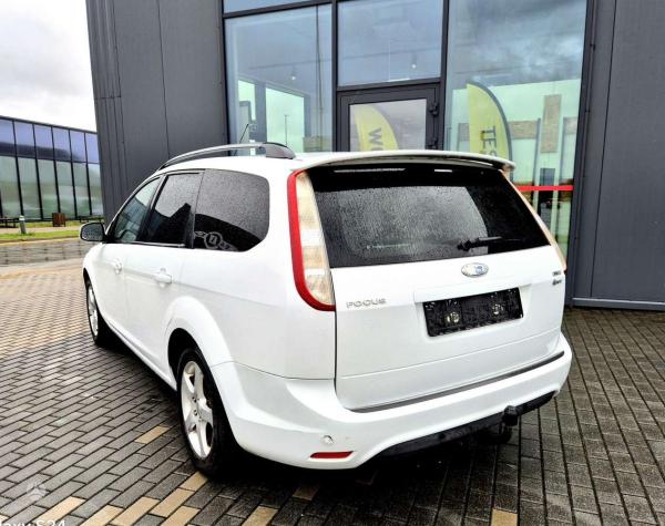 Balts Ford Focus 2009 Šauļi, ar dzinēja tilpumu 1.56 L un nobraukumu 256 tūkst. km par 2750 €, foto 10 vietnē AUTOMOTO.COM.LV