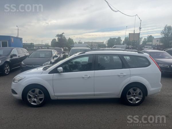 White Ford Focus 2010 in Riga, with an engine capacity of 1.60 L and mileage of 0 thousand km for 2850 €, photo 1 on AUTOMOTO.COM.LV