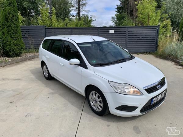 Balts Ford Focus 2010 Kauņa, ar dzinēja tilpumu 1.60 L un nobraukumu 320 tūkst. km par 1600 €, foto 2 vietnē AUTOMOTO.COM.LV