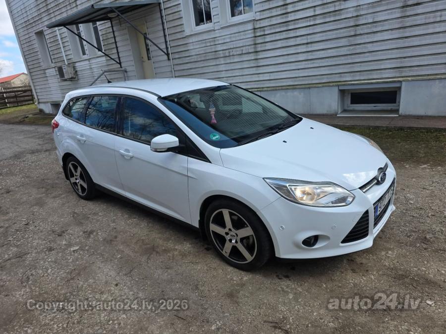 Balts Ford Focus 2011 Tapa, ar dzinēja tilpumu 1.60 L un nobraukumu 450 tūkst. km par 3499 €, foto 1 vietnē AUTOMOTO.COM.LV