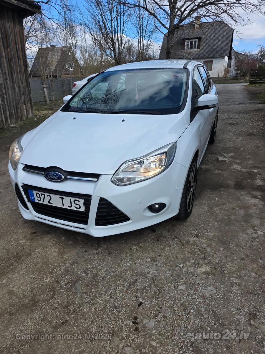 Balts Ford Focus 2011 Tapa, ar dzinēja tilpumu 1.60 L un nobraukumu 450 tūkst. km par 3499 €, foto 4 vietnē AUTOMOTO.COM.LV