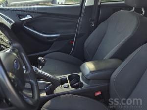 White Ford Focus 2011 in Liepaja, with an engine capacity of 1.60 L and mileage of 224 thousand km for 4500 €, photo 13 on AUTOMOTO.COM.LV