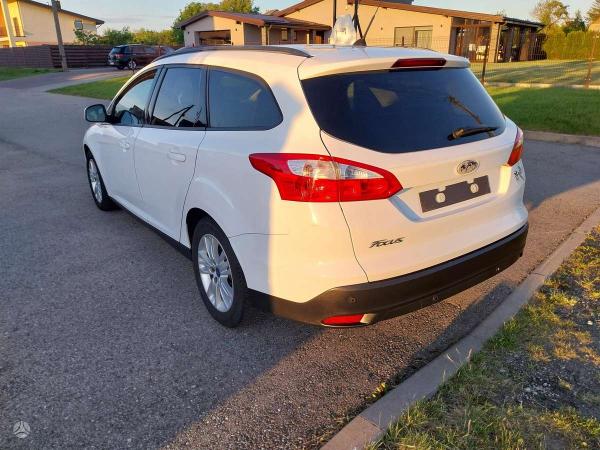 Balts Ford Focus 2011 Marijampole, ar dzinēja tilpumu 1.60 L un nobraukumu 181 tūkst. km par 2950 €, foto 6 vietnē AUTOMOTO.COM.LV