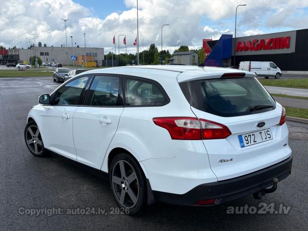 Balts Ford Focus 2011 Rapla, ar dzinēja tilpumu 1.60 L un nobraukumu 0 tūkst. km par 2200 €, foto 4 vietnē AUTOMOTO.COM.LV