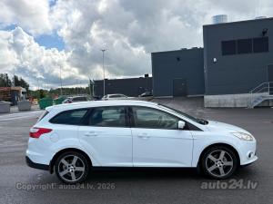 White Ford Focus 2011 in Rapla, with an engine capacity of 1.60 L and mileage of 0 thousand km for 2200 €, photo 6 on AUTOMOTO.COM.LV
