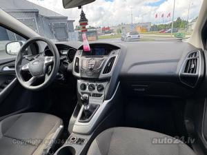 White Ford Focus 2011 in Rapla, with an engine capacity of 1.60 L and mileage of 0 thousand km for 2200 €, photo 8 on AUTOMOTO.COM.LV