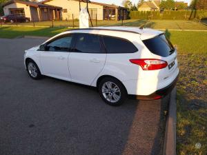 White Ford Focus 2011 in Marijampole, with an engine capacity of 1.60 L and mileage of 183 thousand km for 2750 €, photo 8 on AUTOMOTO.COM.LV