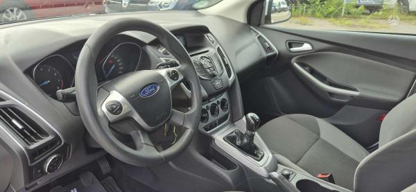 White Ford Focus 2011 in Kaunas, with an engine capacity of 1.60 L and mileage of 200 thousand km for 2550 €, photo 7 on AUTOMOTO.COM.LV