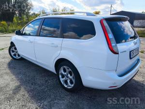 Balts Ford Focus 2011 Rīga, ar dzinēja tilpumu 1.60 L un nobraukumu 234 tūkst. km par 2790 €, foto 10 vietnē AUTOMOTO.COM.LV