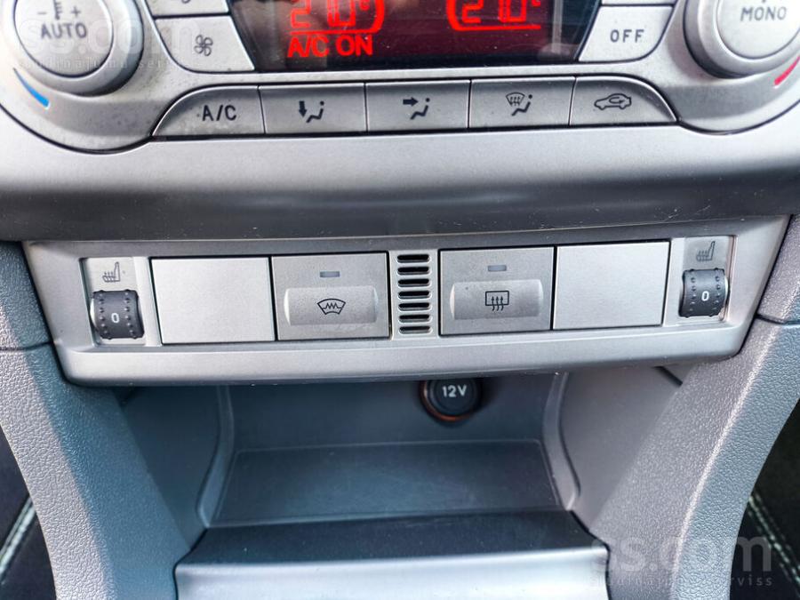 Balts Ford Focus 2011 Rīga, ar dzinēja tilpumu 1.60 L un nobraukumu 234 tūkst. km par 2790 €, foto 18 vietnē AUTOMOTO.COM.LV