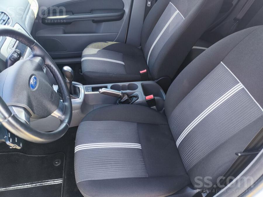Balts Ford Focus 2011 Rīga, ar dzinēja tilpumu 1.60 L un nobraukumu 234 tūkst. km par 2790 €, foto 22 vietnē AUTOMOTO.COM.LV